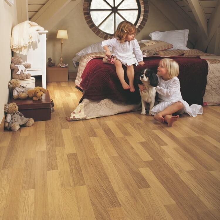 Quick Step Classic Enhanced Oak Natural Varnished Cl998 Hydroseal