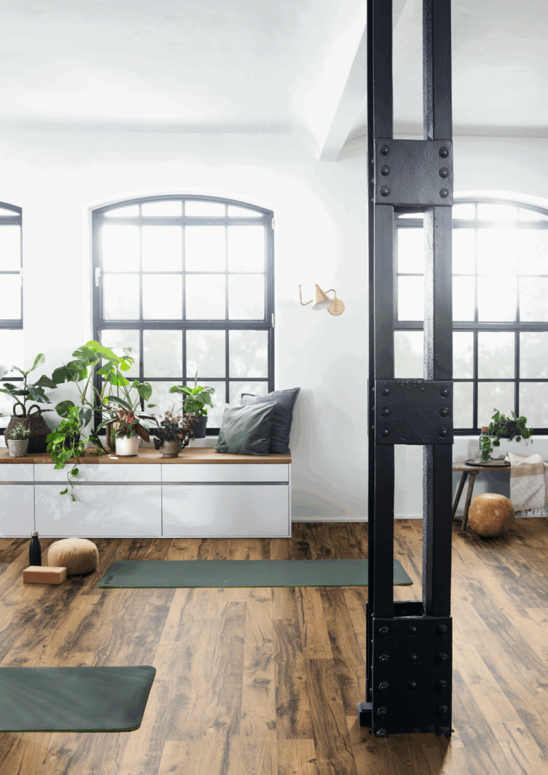 Egger Pro 7mm Classic Natural Wild Oak EPL182 Laminate Flooring